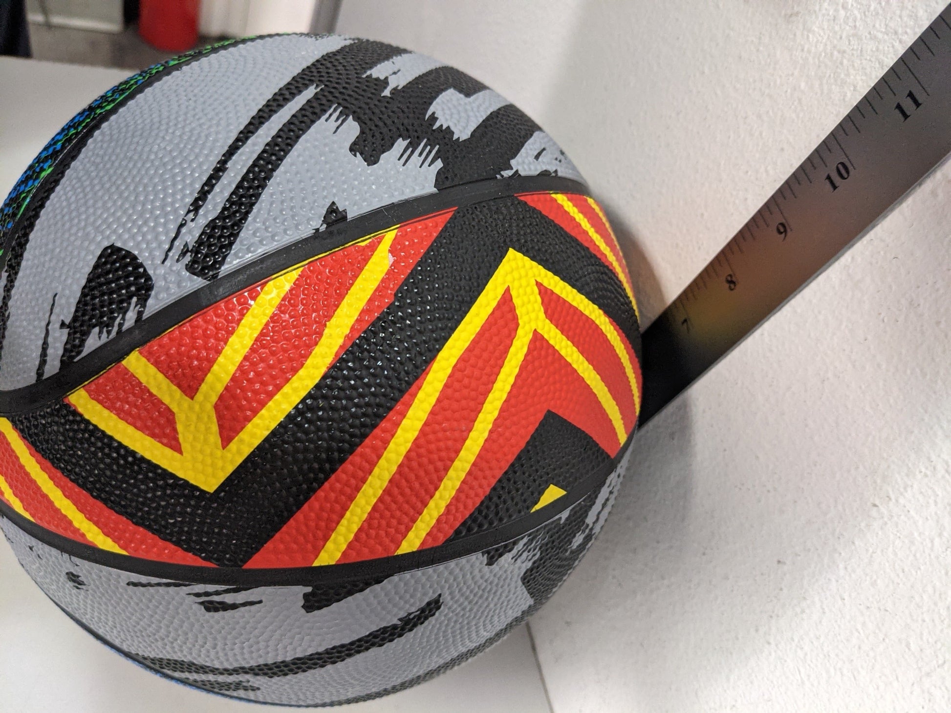 Franklin Intermediate Size & Weight Basketball, Size 28.5, Multicolore ...